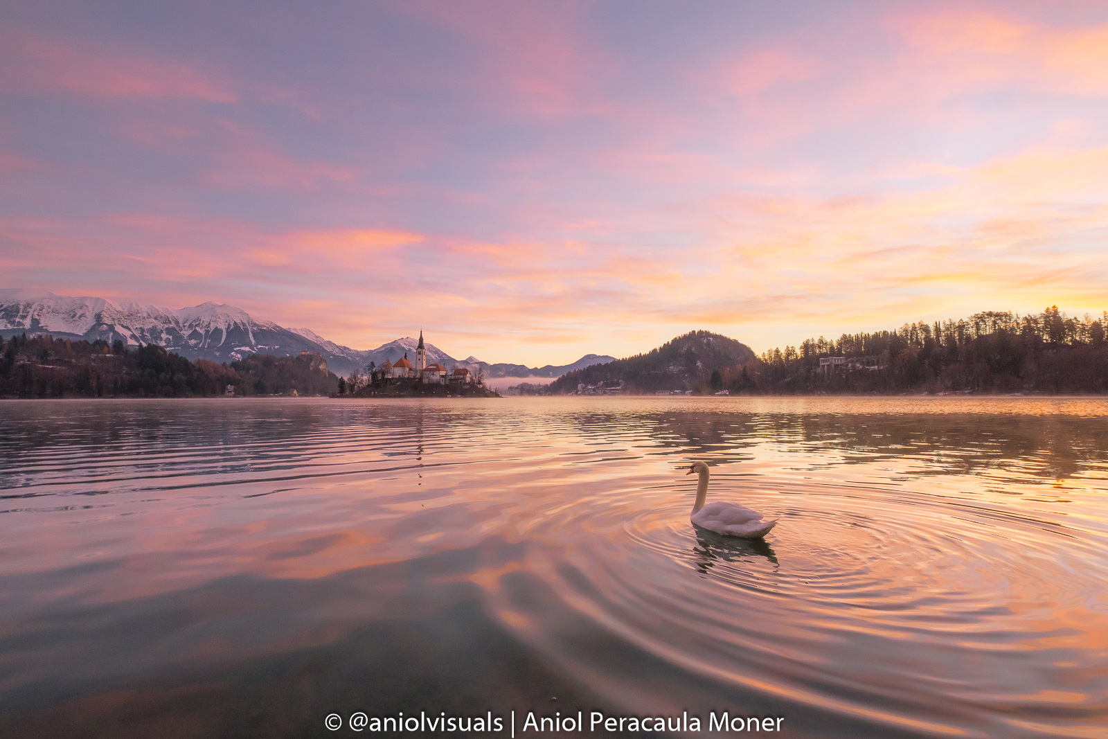 How to photograph Lake Bled? Top tips and photo spots - AniolVisuals