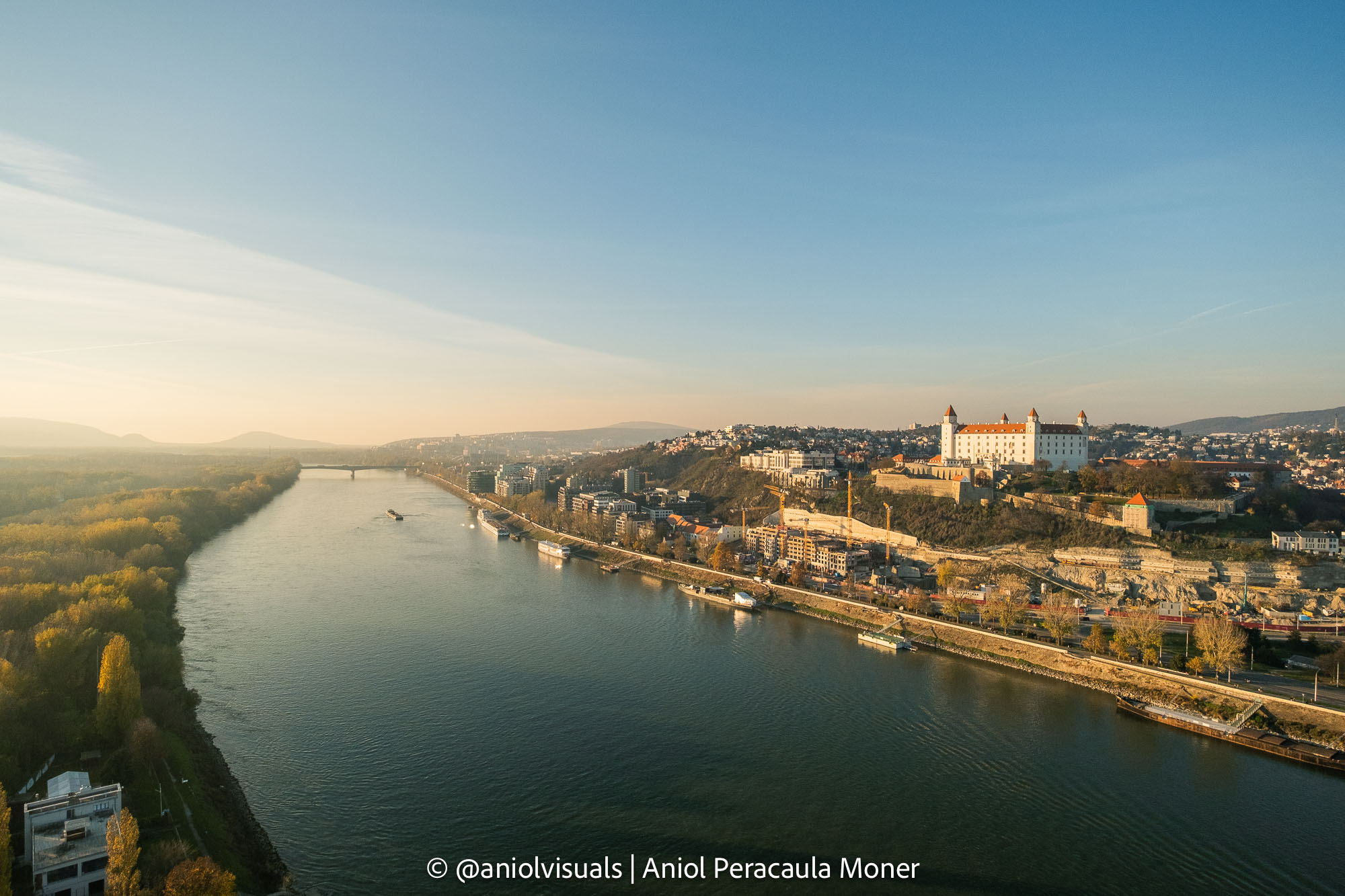 Best Bucharest photography spots: complete guide (10+ spots)